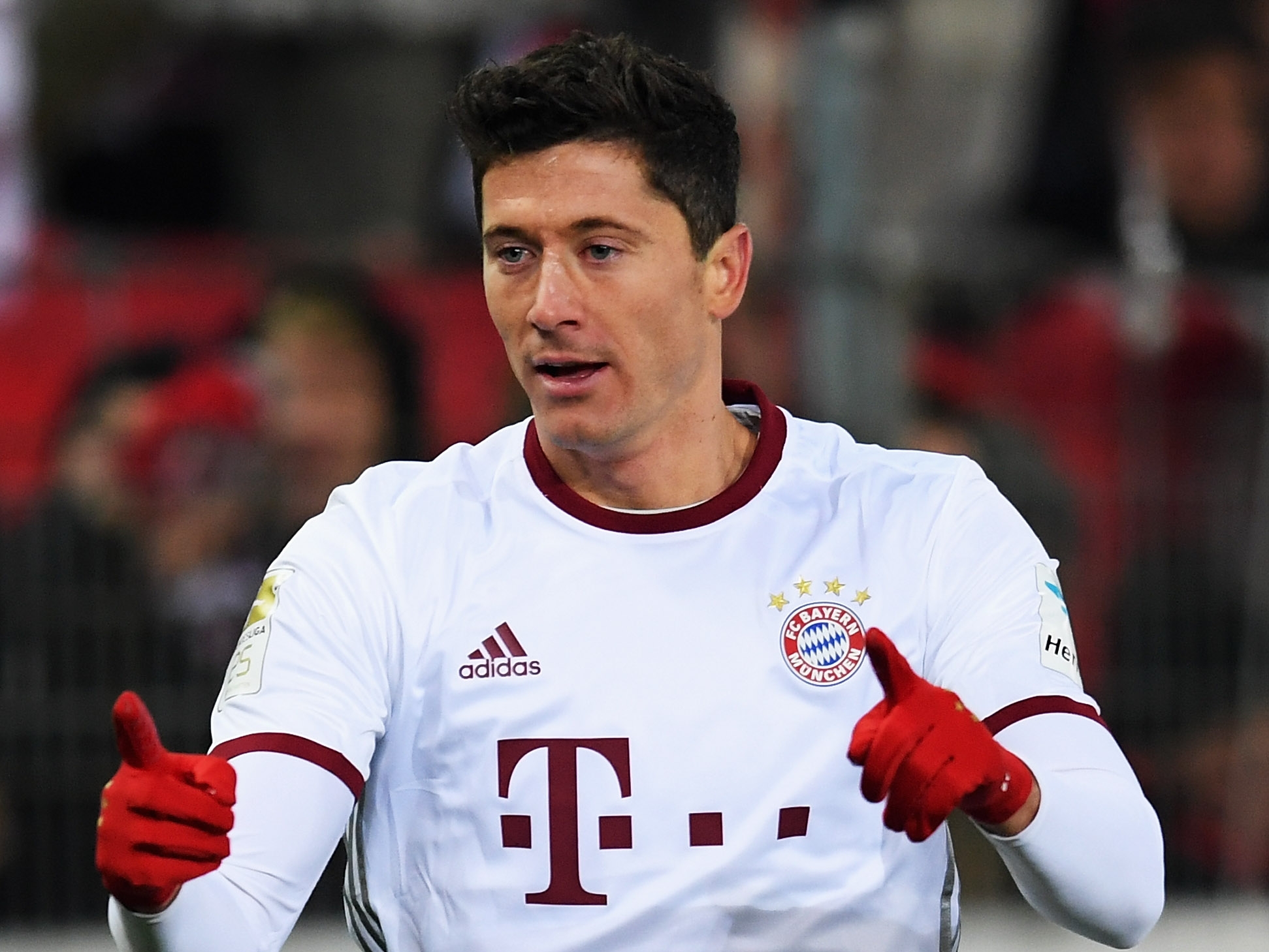 Lewandowski jak model z żurnala. Jego najnowsze zdjęcie robi wrażenie ...